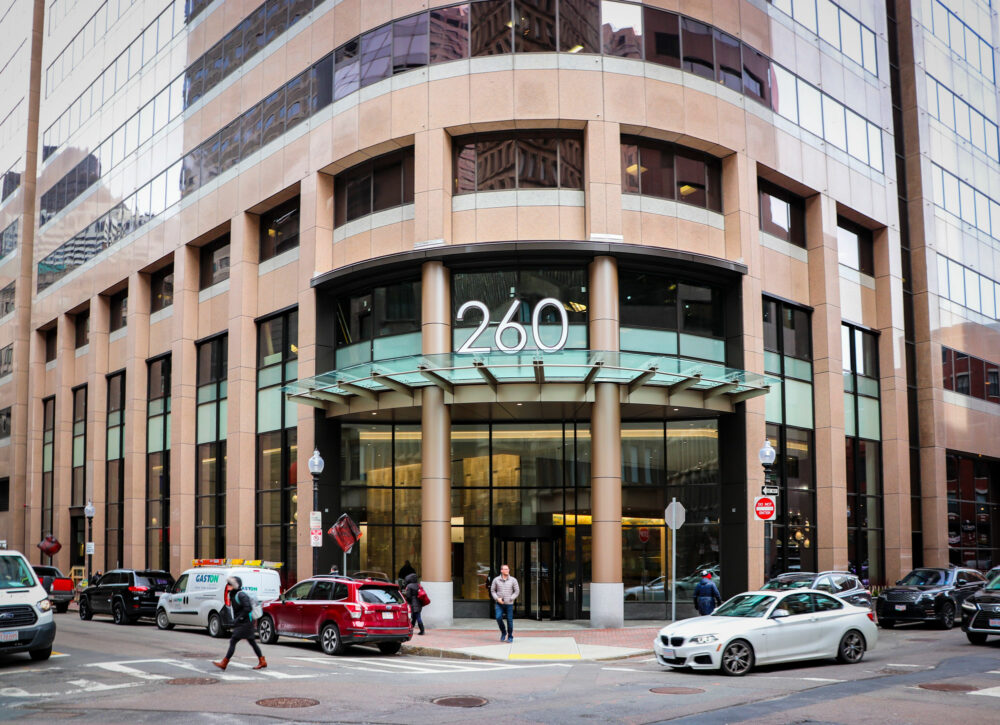 Jll Leads Lobby Renovation And Entry Redesign Of Boston S 260 Franklin