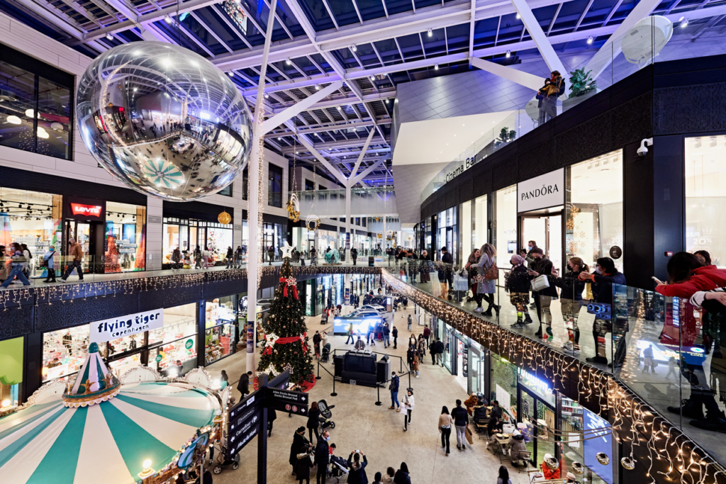Docks Bruxsel: Europe's first large shopping centre achieves Carbon Net Zero - Boston Real ...