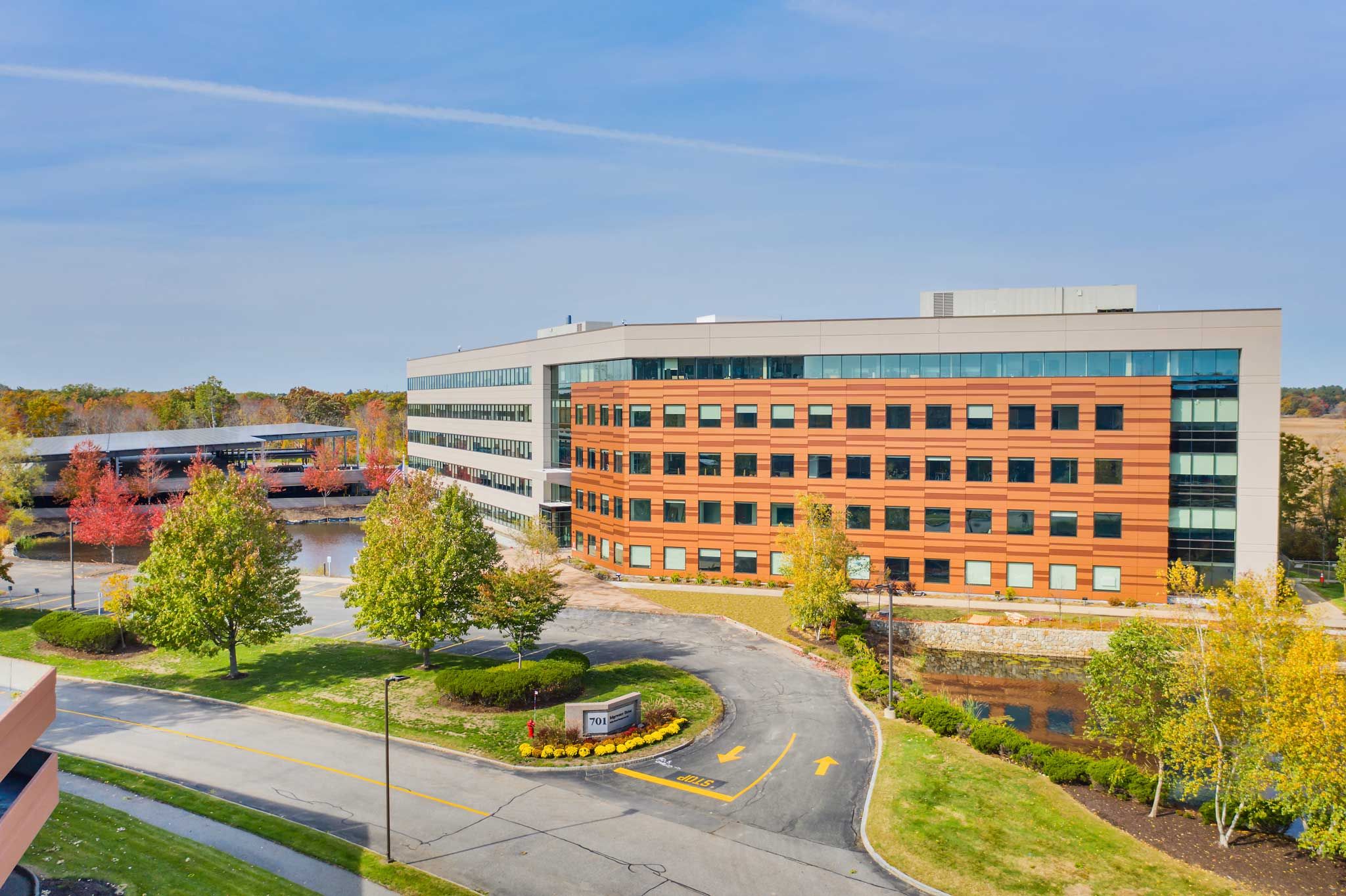 Hobbs Brook Announces 52,000-SF Lease with Eastern Bank at Amenity ...